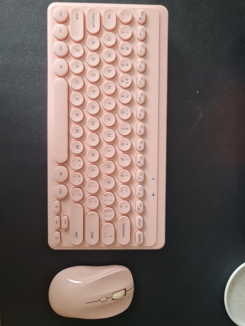 Wireless keyboard and mouse set, Computers & Tech, Parts & Accessories ...