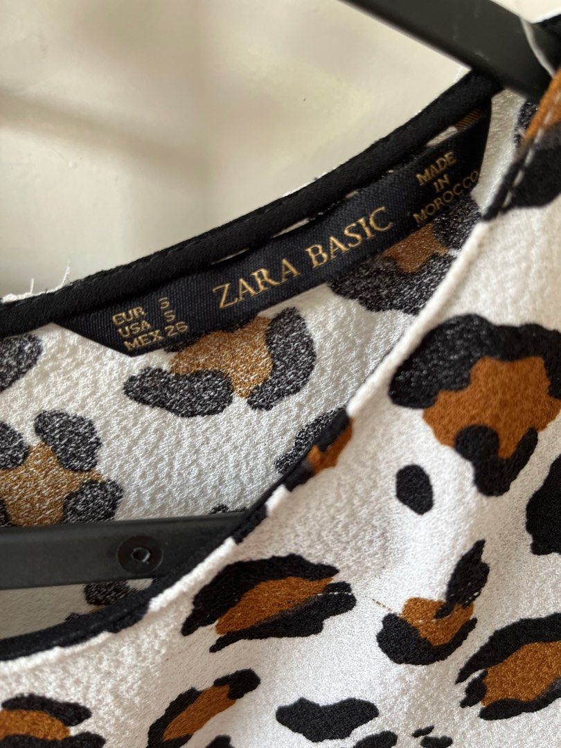 Zara animal print top, Women's Fashion, Tops, Blouses on Carousell