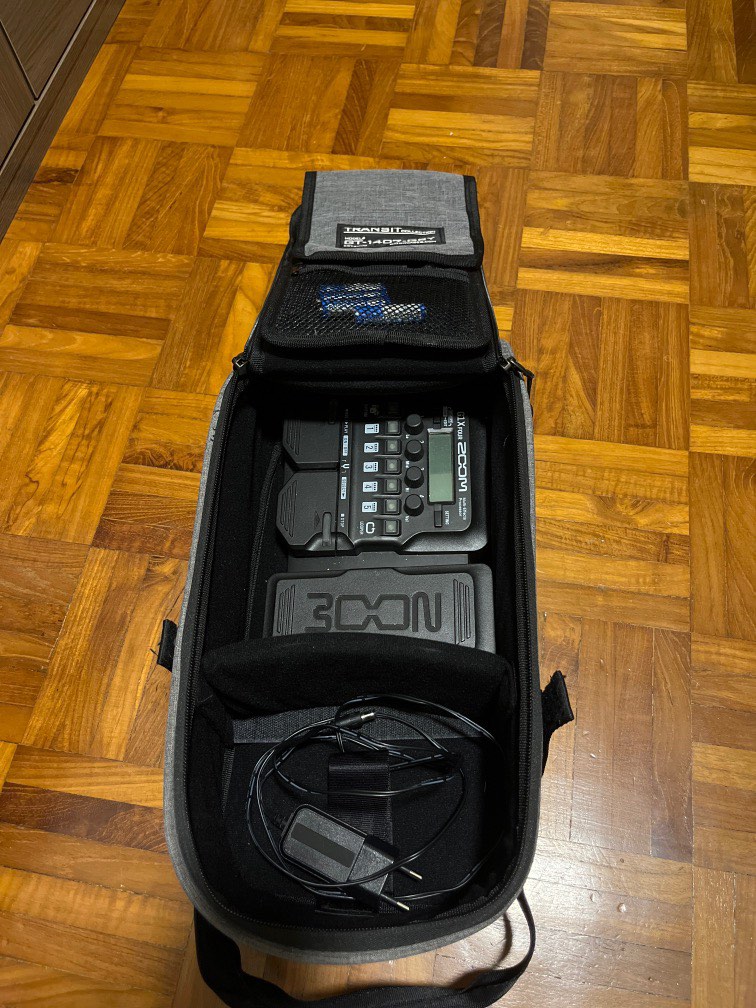 Zoom G1X Four pedalboard, Hobbies & Toys, Music & Media, Music ...