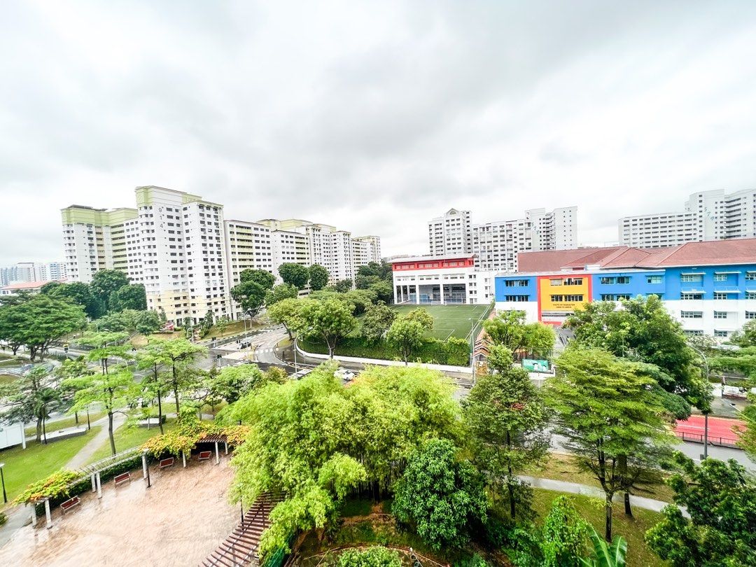 690 Hougang Street 61 Hougang Spring, Property, For Sale, HDB on Carousell