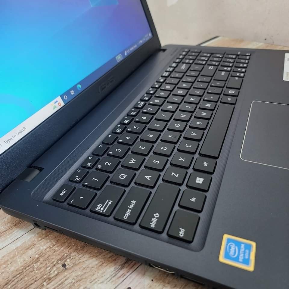 Asus X543u on Carousell