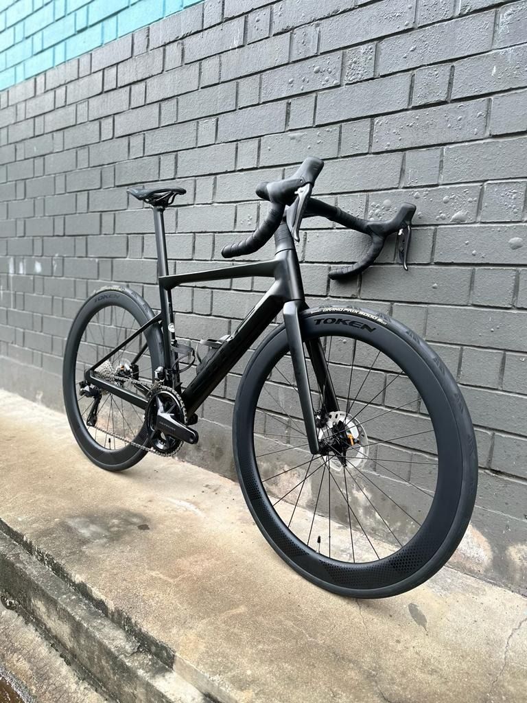 BMC Teammachine SLR01 Disc, Carbon/ Black Road Bike Ultegra 12S Di2 ...