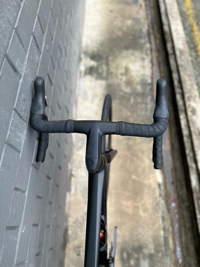 BMC Teammachine SLR01 Disc, Carbon/ Black Road Bike Ultegra 12S Di2 ...