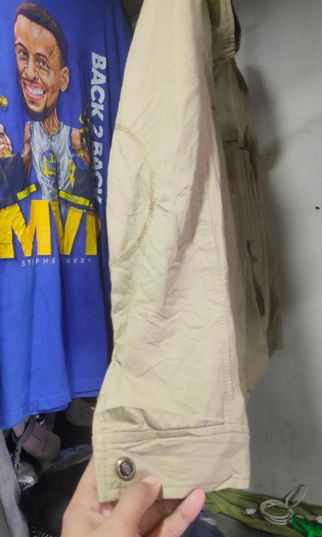 BRANDLESS BOMBER JACKET on Carousell