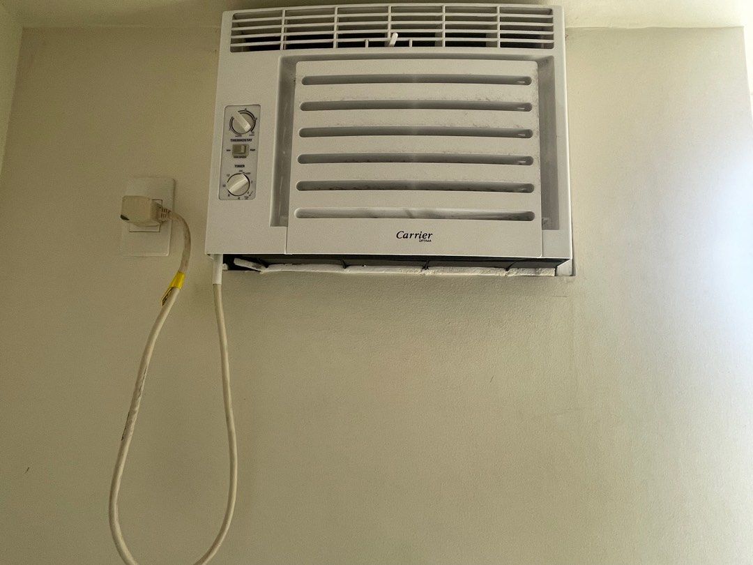 Carrier Optima Window-Type Aircon 1HP (Non-inverter), TV & Home ...