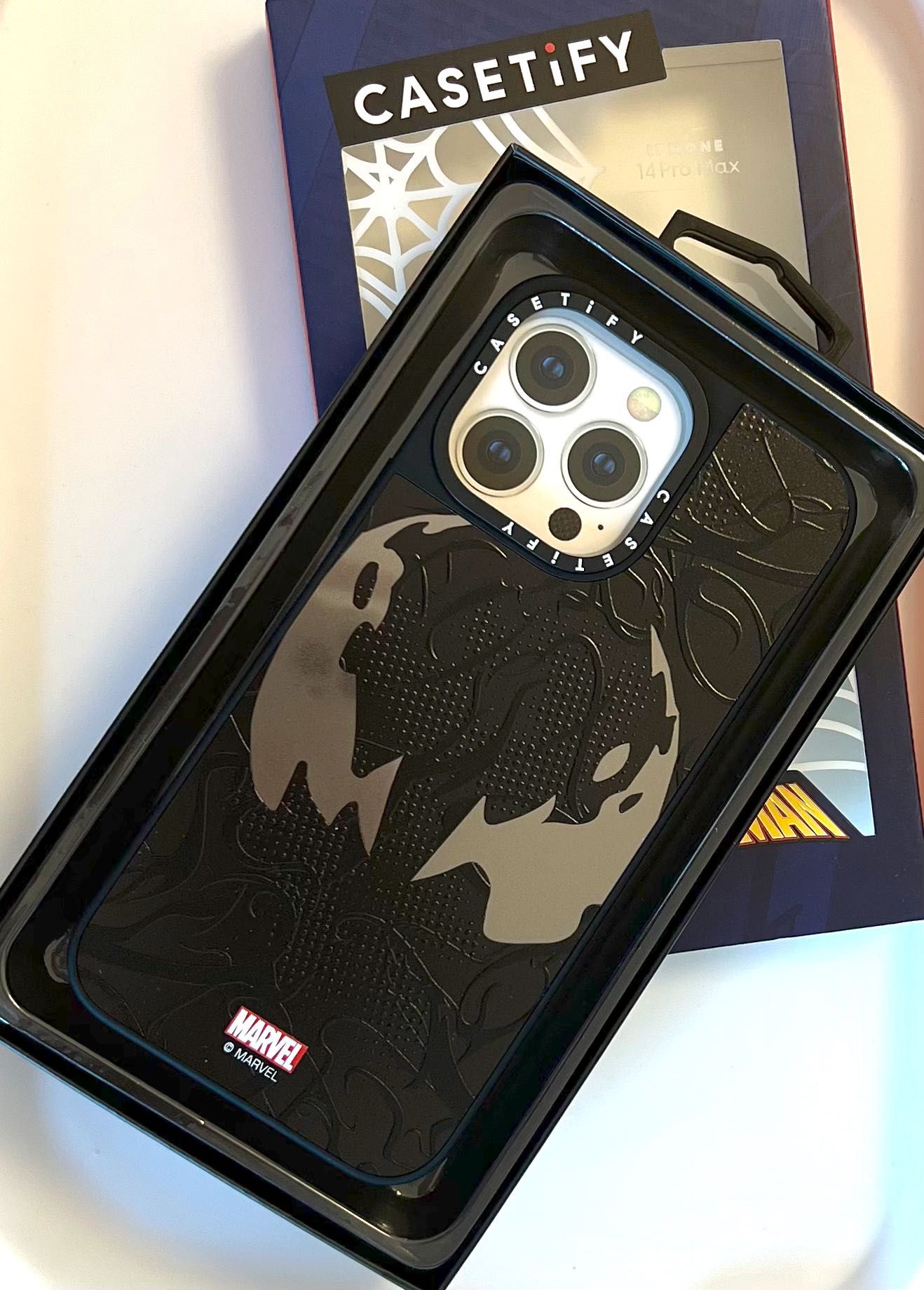 CASETiFY x SpiderMan Venom Suit / Venom Mask Case 14 Pro Max, 手提電話, 電話及 ...