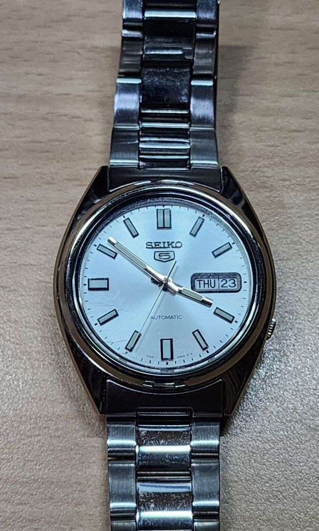 [CLEARANCE] Seiko 5 SNXS73, Luxury, Watches on Carousell