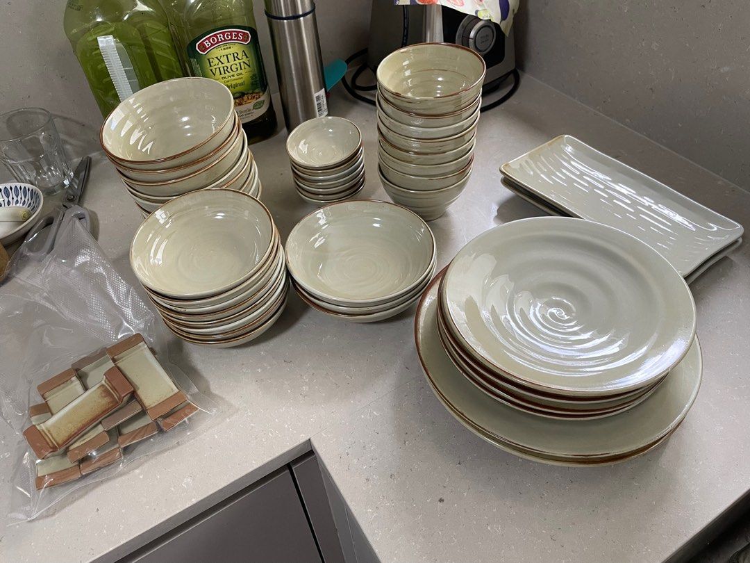 Dinner set made in Korea by 21st of Aug, Furniture & Home Living, Kitchenware & Tableware ...