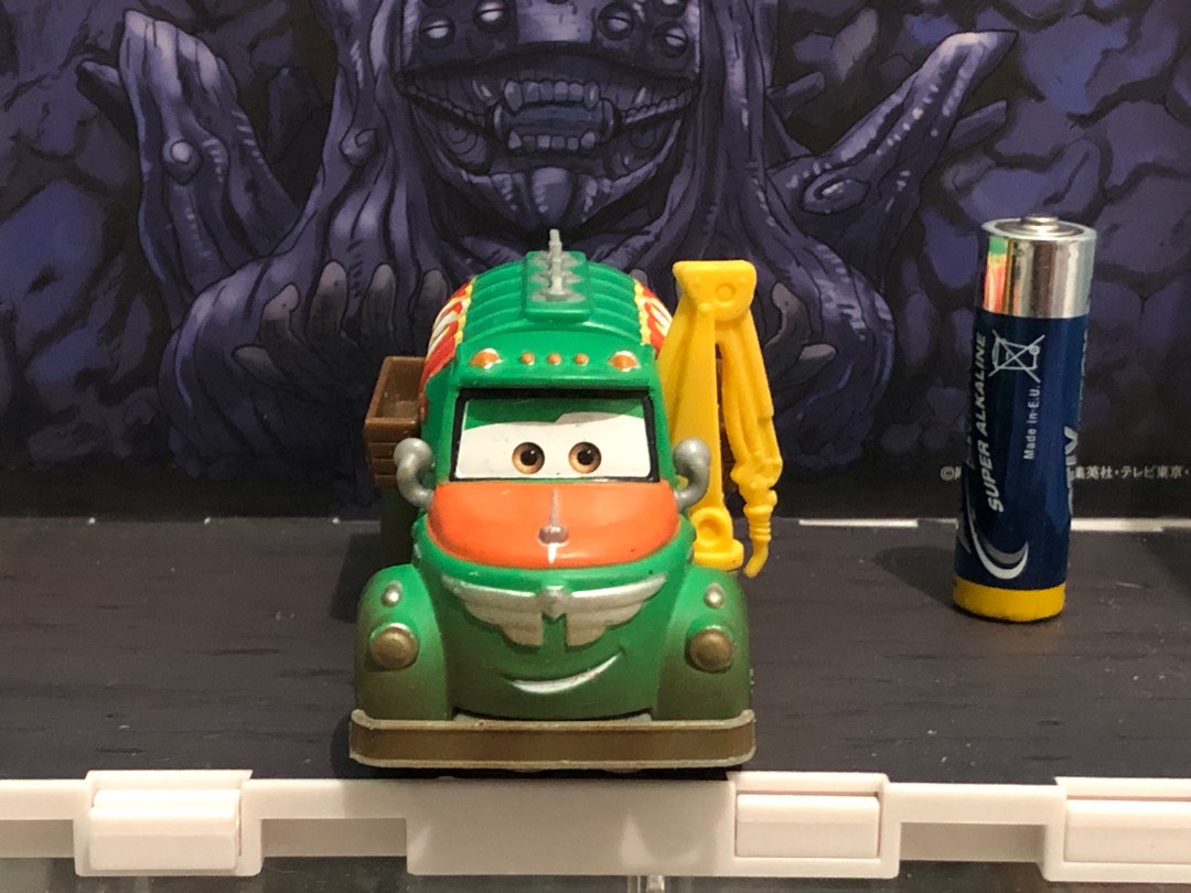 Disney Planes Chug Fuel Truck on Carousell