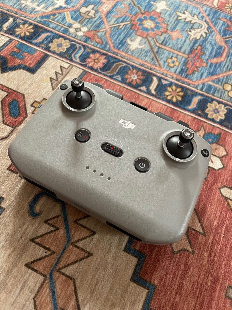 DJI RCN1, Photography, Drones on Carousell