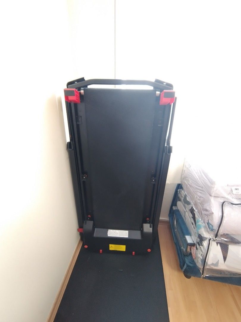 DOMYOS Run 100E Treadmill, Sports Equipment, Exercise & Fitness, Cardio ...