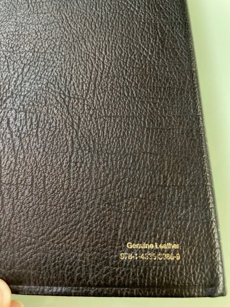 ESV Single-column Legacy Bible, Genuine Leather, Hobbies & Toys, Books ...
