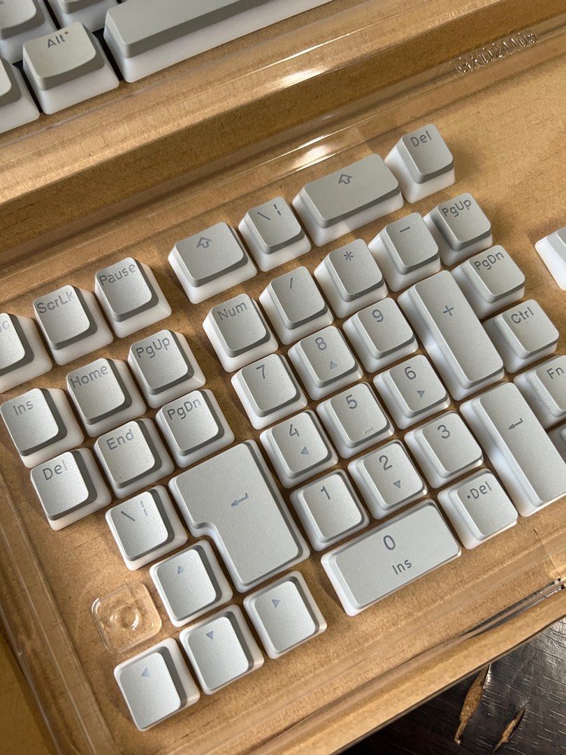 Gray Pudding Keycaps on Carousell