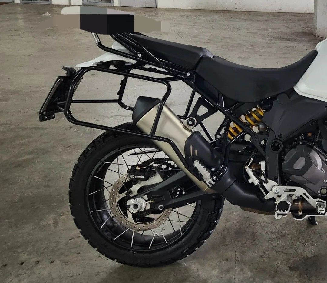 Hepco & Becker Pannier Rack (right side cut out) & Top Box Rack (with ...