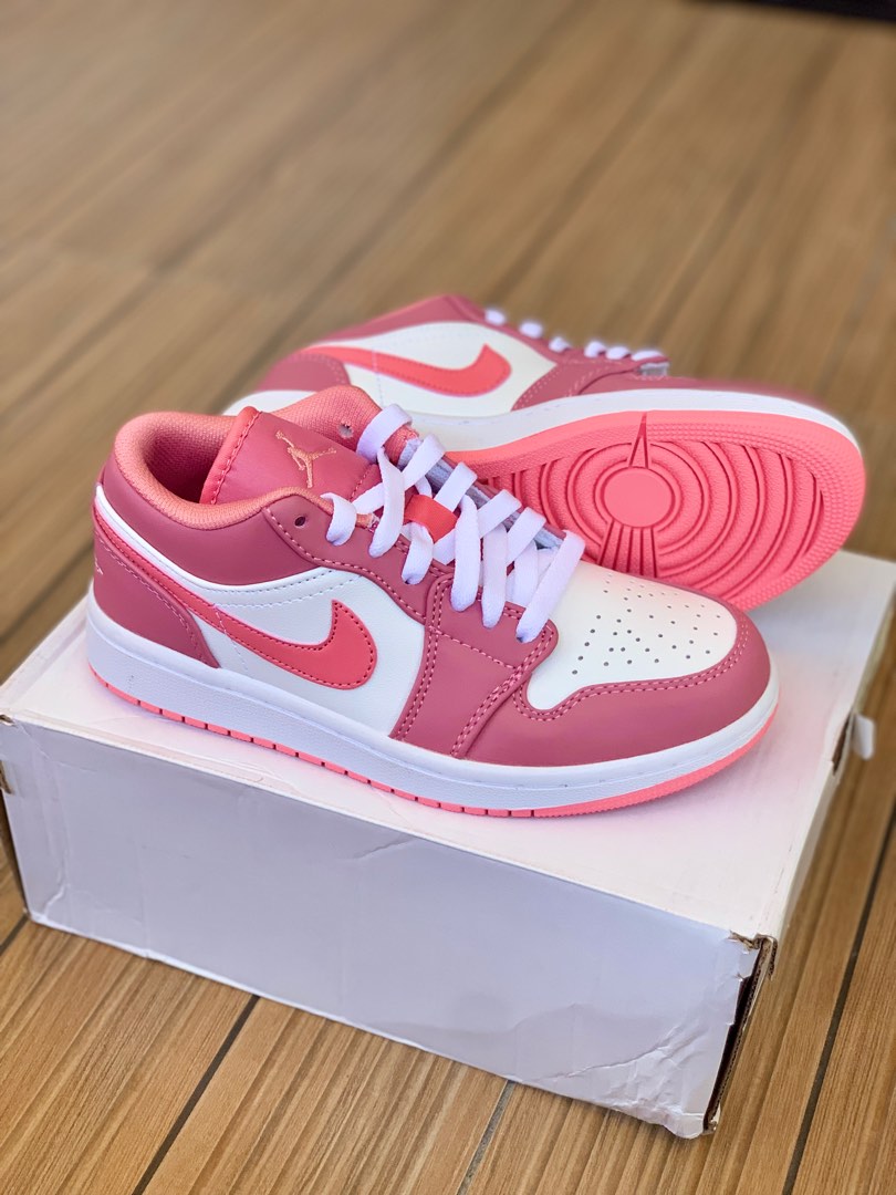 J1 LOW DESERT BERRY on Carousell