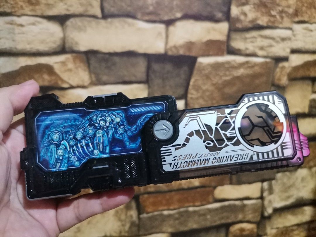 Kamen Rider Zero One Progrisekey -Breaking Mammoth- on Carousell