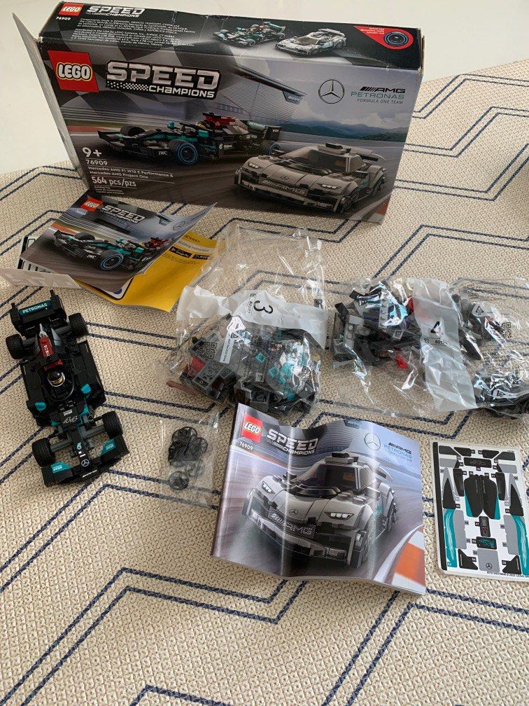 Lego Speed Champions 76909 Mercedes-AMG F1 W12 E Performance & Mercedes ...