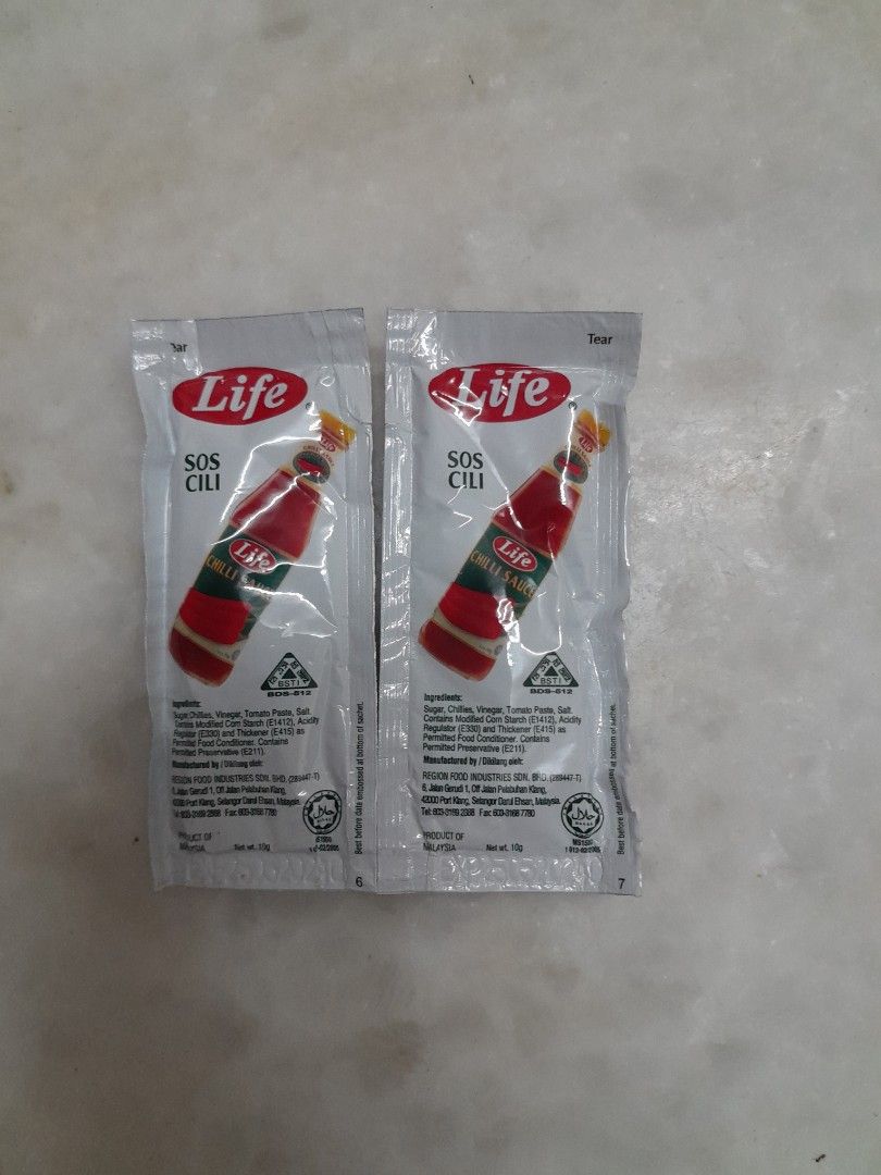 Life Chilli Sauce - Sachet 15pkts Exp 2024, Food & Drinks, Packaged ...