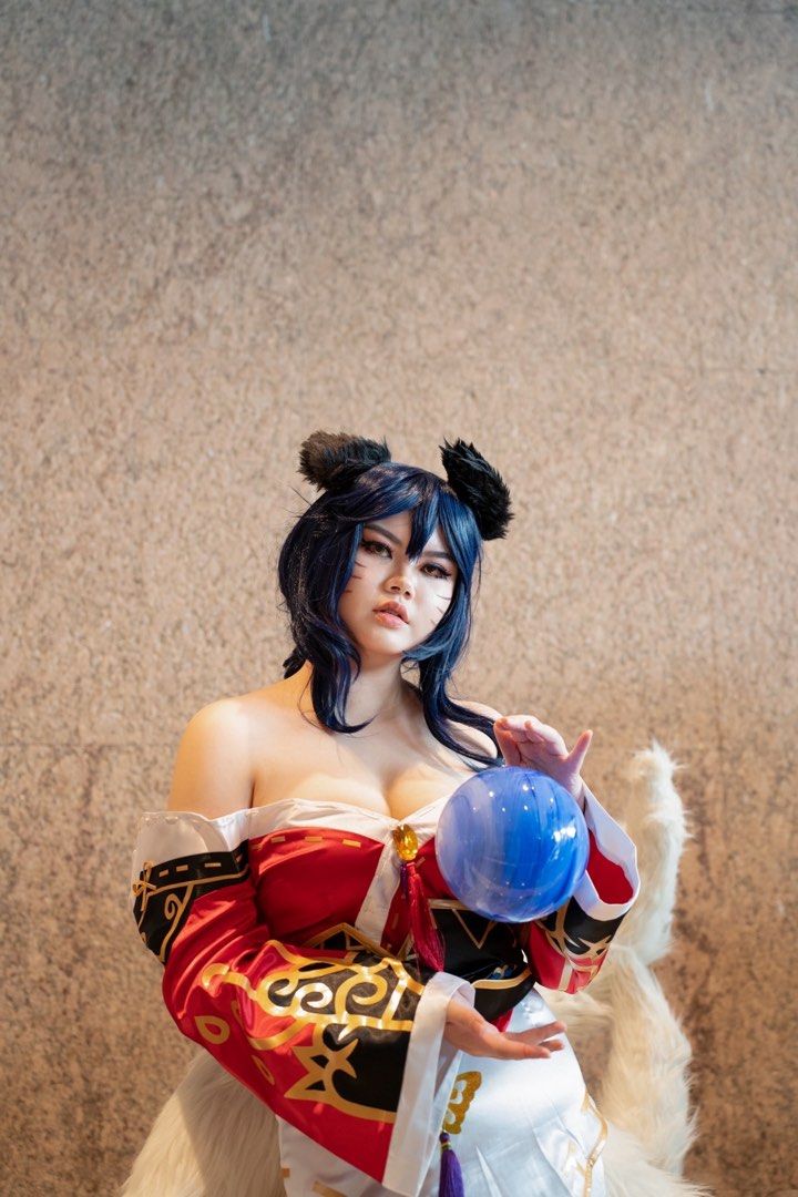 LOL Ahri COS 阿狸 英雄聯盟 (League of Legends Cosplay) 大全套, 女裝, 連身裙 & 套裝, 套裝 - Carousell