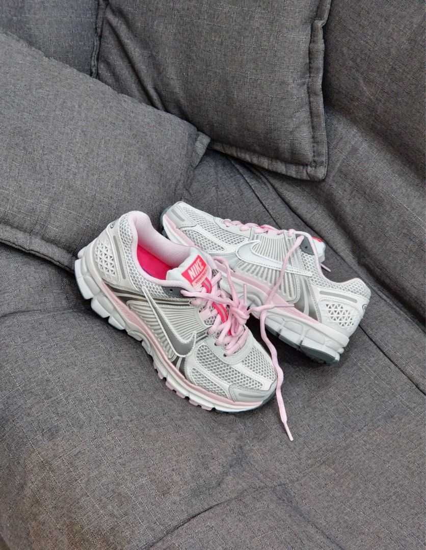 Nike Air Zoom Vomero 5 520 Pack White Pink FN3695-001, 女裝, 鞋, 波鞋 - Carousell