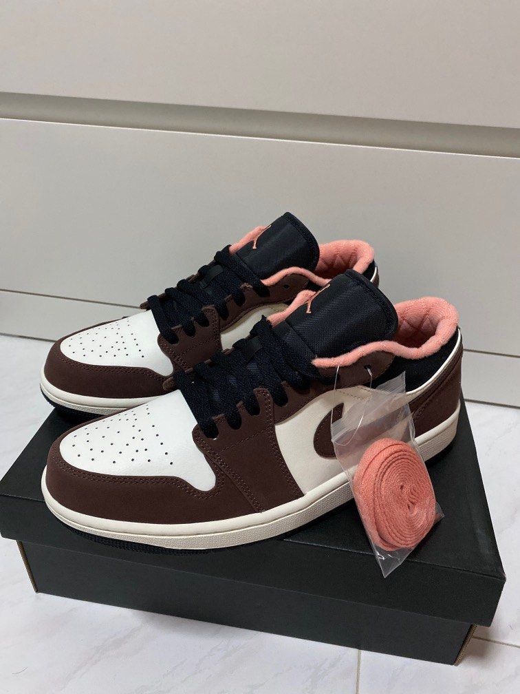 Nike Jordan 1 Low Mocha, Men's Fashion, Footwear, Sneakers on Carousell