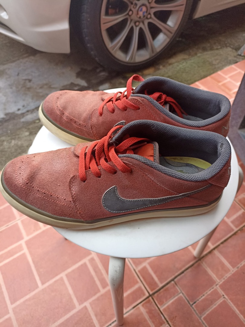 Nike Suketo on Carousell
