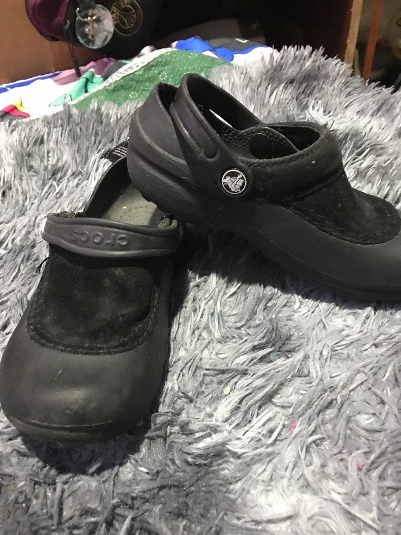 original crocs w4 on Carousell