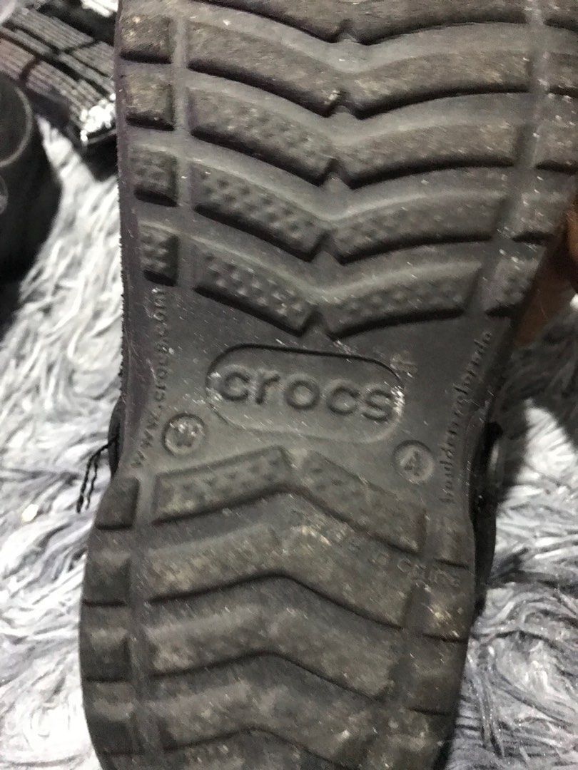 original crocs w4 on Carousell
