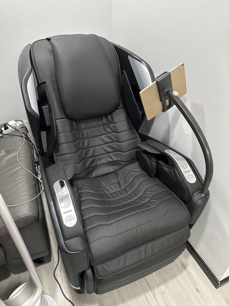 Osim Ulove 3 Massage Chair, Health & Nutrition, Massage Devices on ...