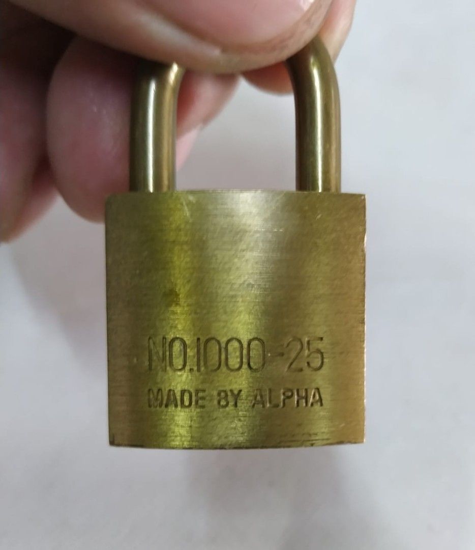 Padlock (Alpha, Keys, Brass), Hobbies & Toys, Collectibles ...
