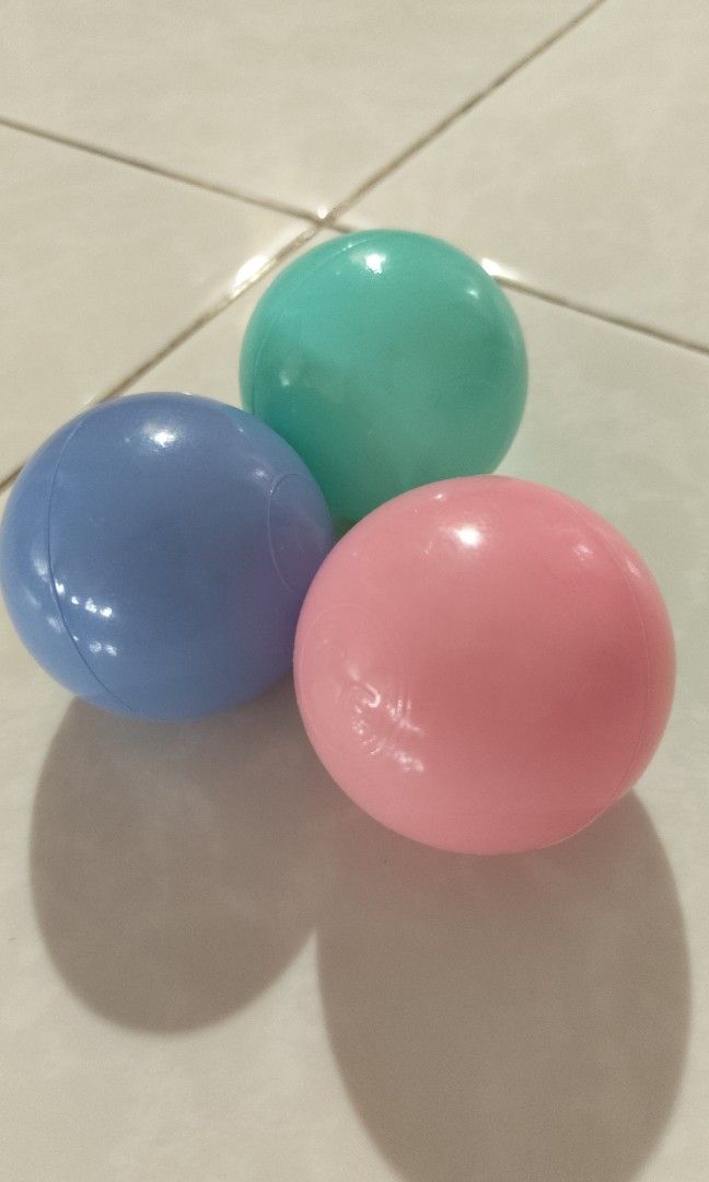 Pastel colour pit balls, Babies & Kids, Infant Playtime on Carousell