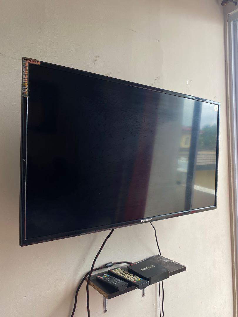 Pensonic 40 inches Android TV with Smart Box, TV & Home Appliances, TV ...