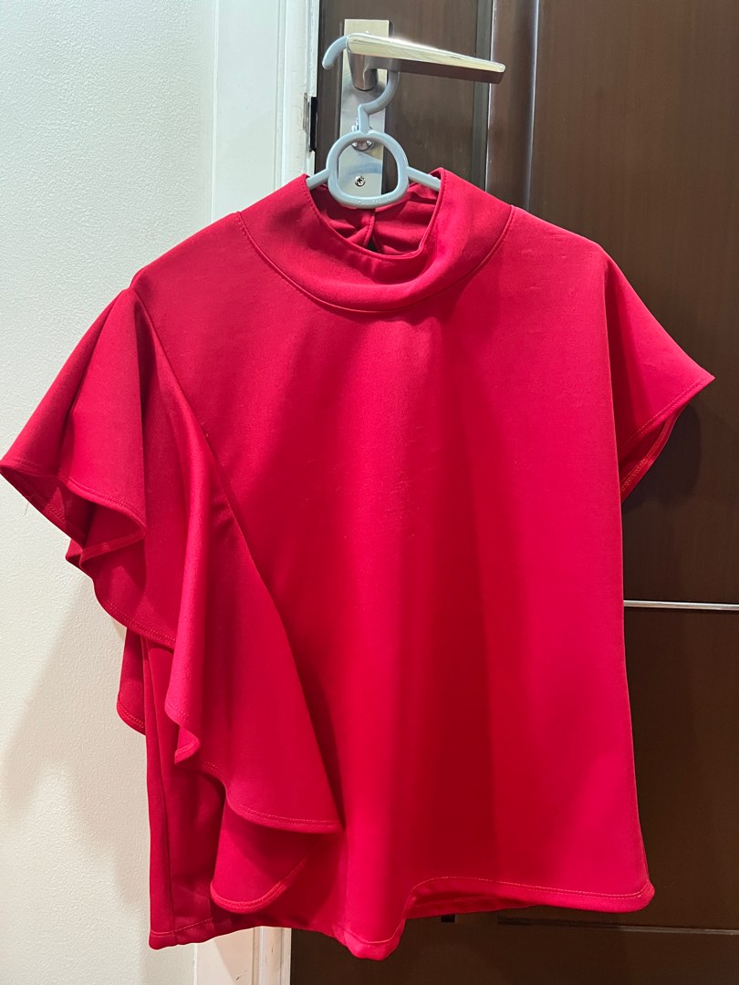 Plain Red Top, Women's Fashion, Tops, Blouses on Carousell