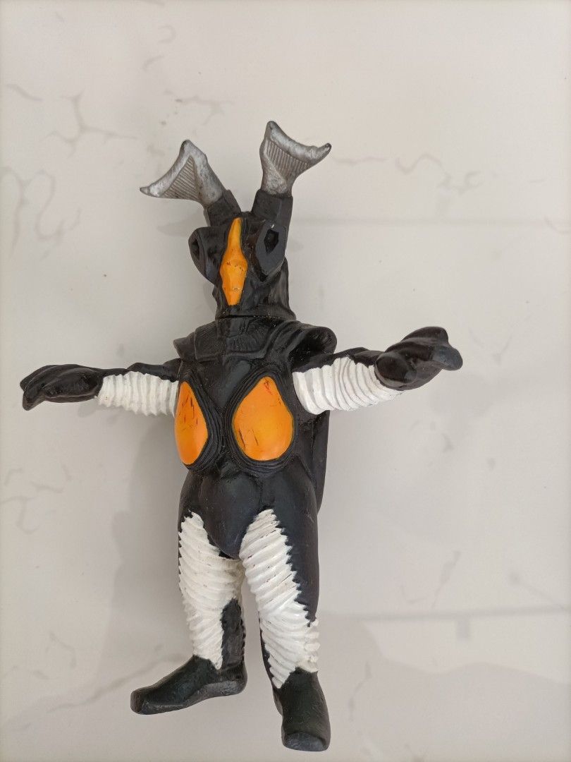 Rare 1993 Bandai Tsuburaya Powered Ultraman Kaiju Zetton 8" Figure, Hobbies & Toys, Toys & Games ...