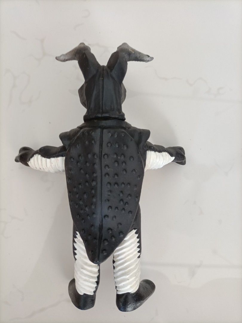 Rare 1993 Bandai Tsuburaya Powered Ultraman Kaiju Zetton 8" Figure, Hobbies & Toys, Toys & Games ...