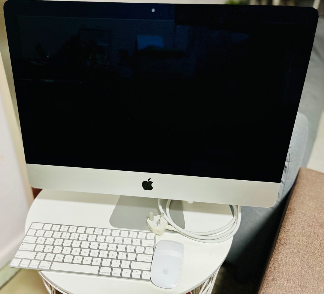 Selling iMac 21.5” (Late 2015 Model), Computers & Tech, Desktops on ...
