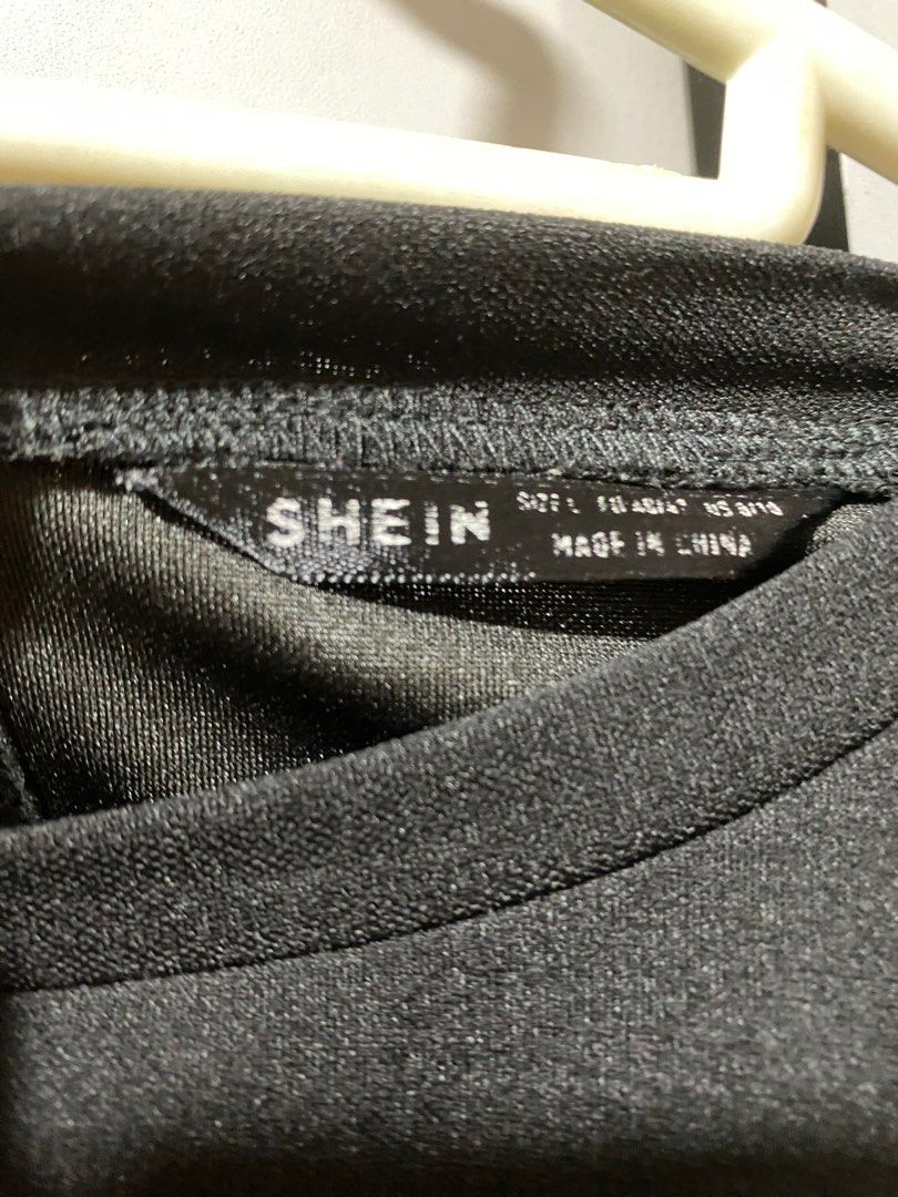 Shein black puff sleeve on Carousell