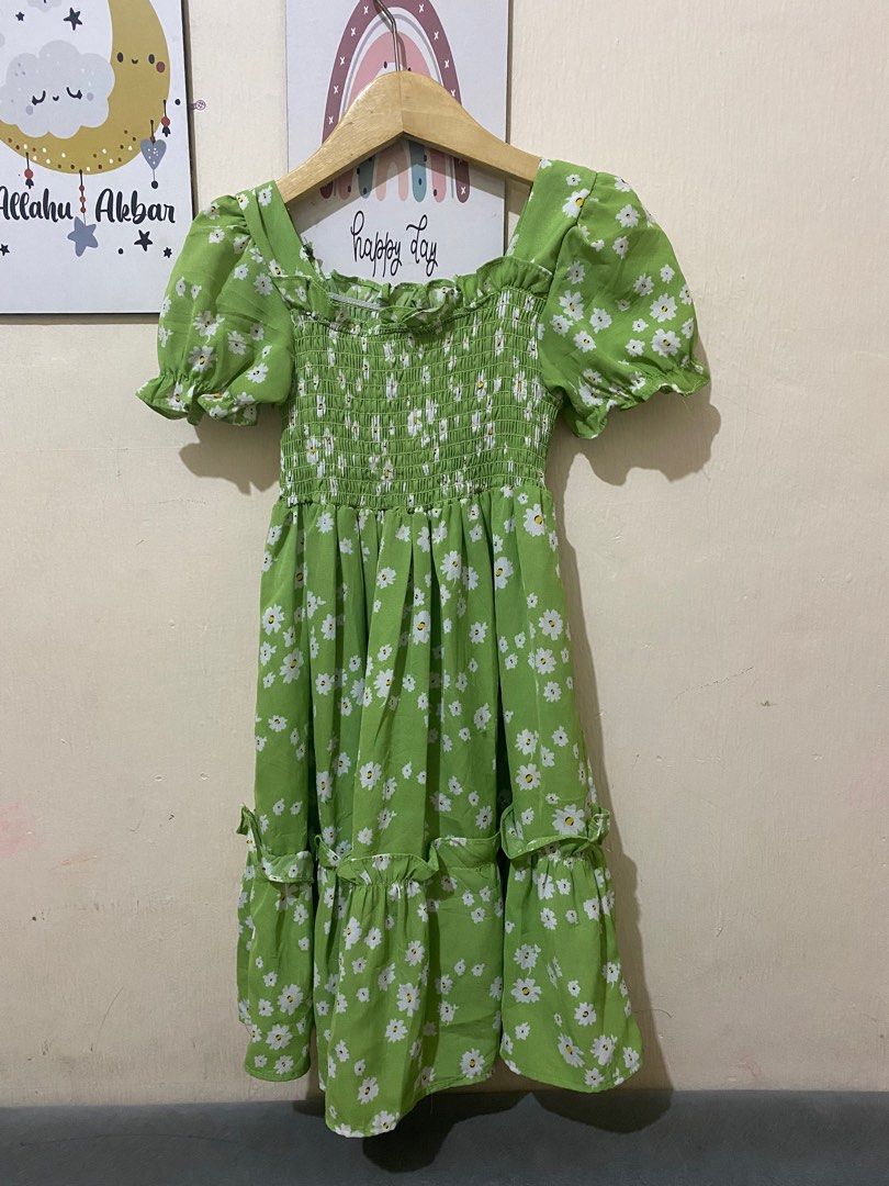 Smoke sabrina Dress Anak vintage hijau, Bayi & Anak, Baju Anak ...