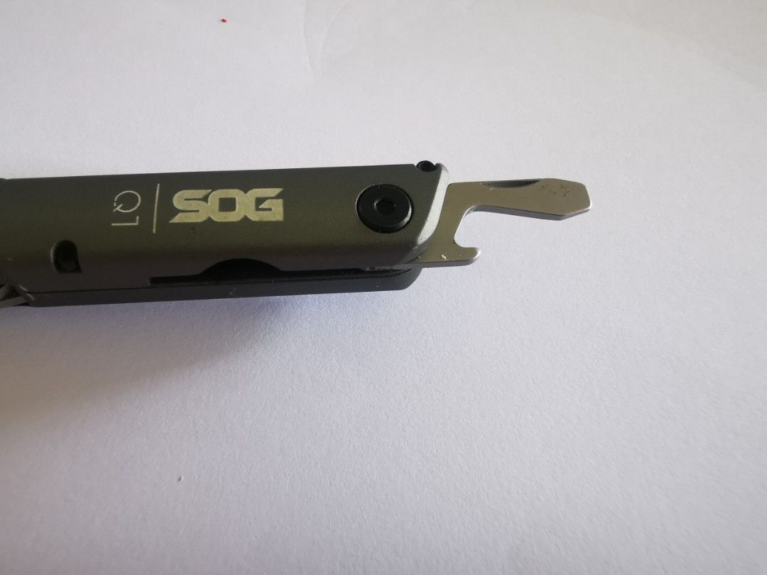 SOG Q1 BATON MULTITOOLS, Hobbies & Toys, Stationery & Craft, Other ...