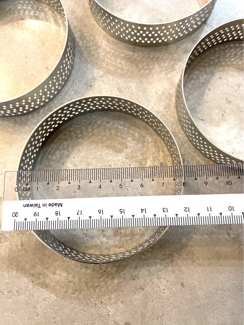 Tart Ring (Perforated), Furniture & Home Living, Kitchenware ...