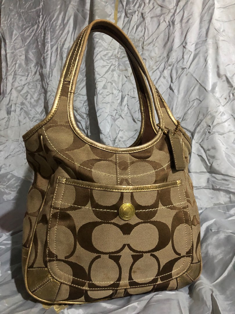 Tas Coach, Barang Mewah, Tas & Dompet di Carousell