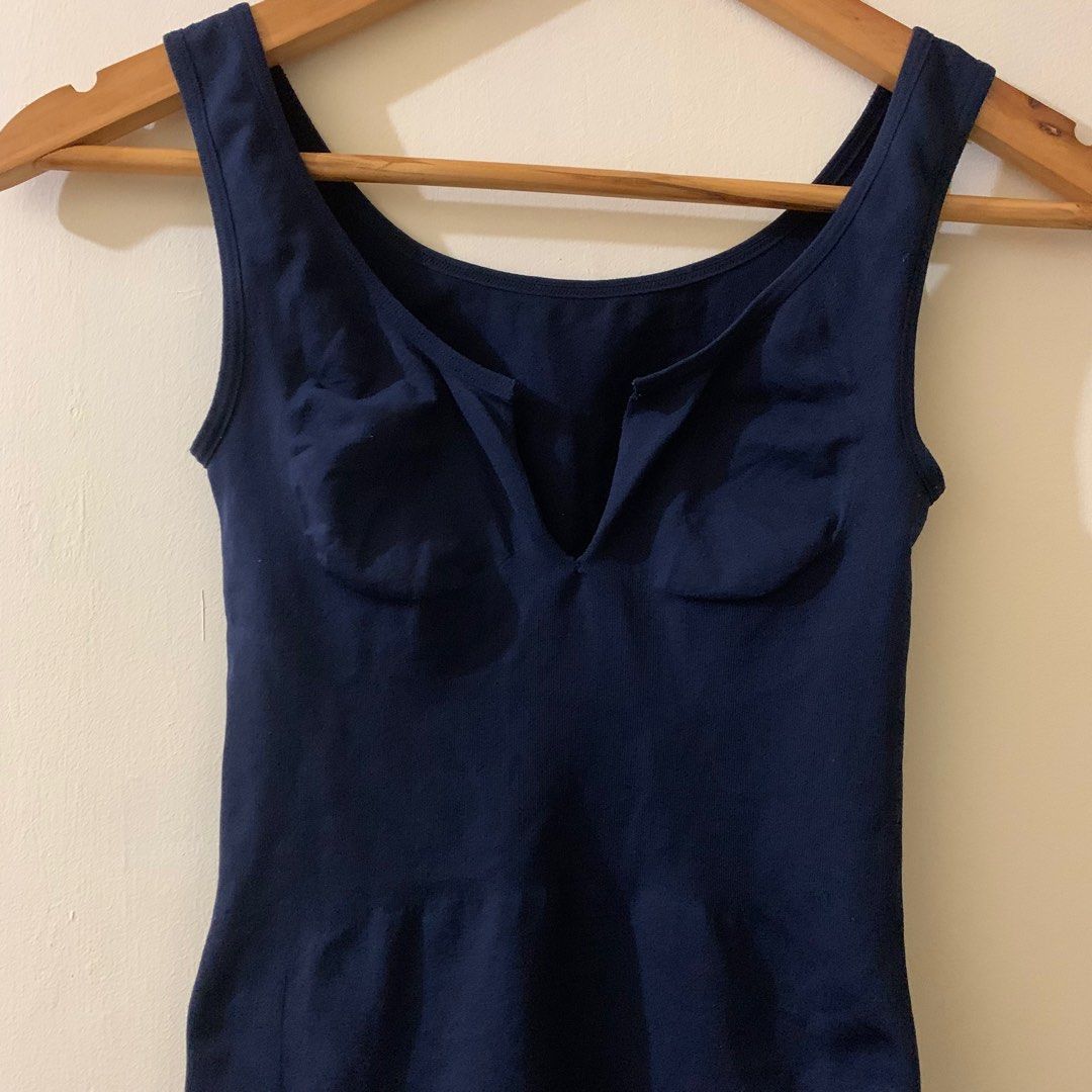 Uniqlo Basic Fitted Top on Carousell