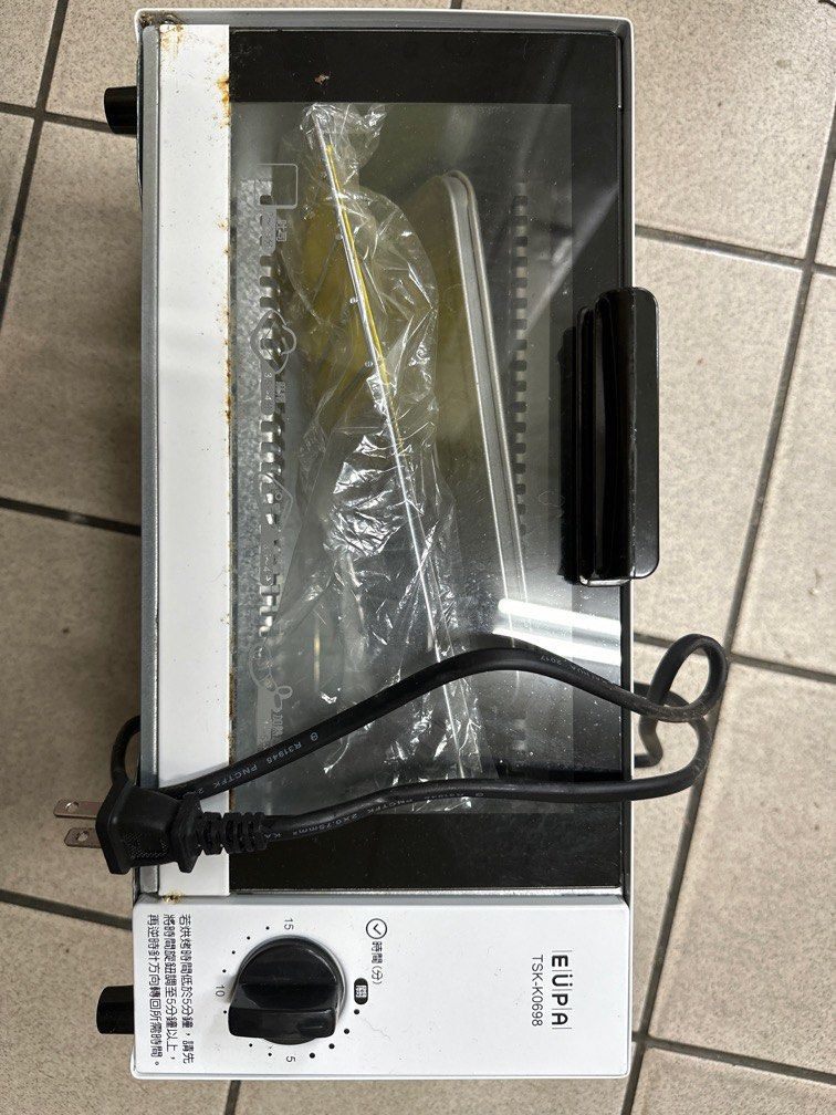Whoa 烤箱 TSK-K0698全新沒用過 沒有外面紙箱, 電視及其他電器 , 廚房用品, 烤箱與烤土司機在旋轉拍賣