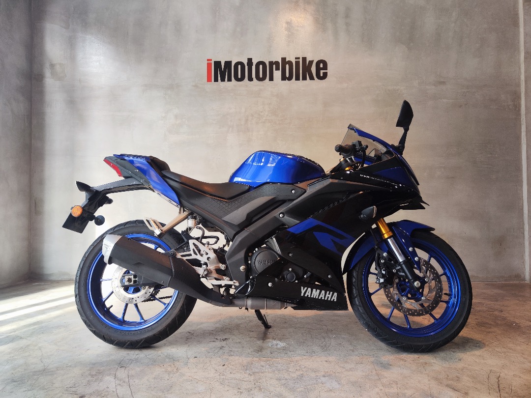 Yamaha R15 (2020) - Great condition!!, Motorbikes on Carousell