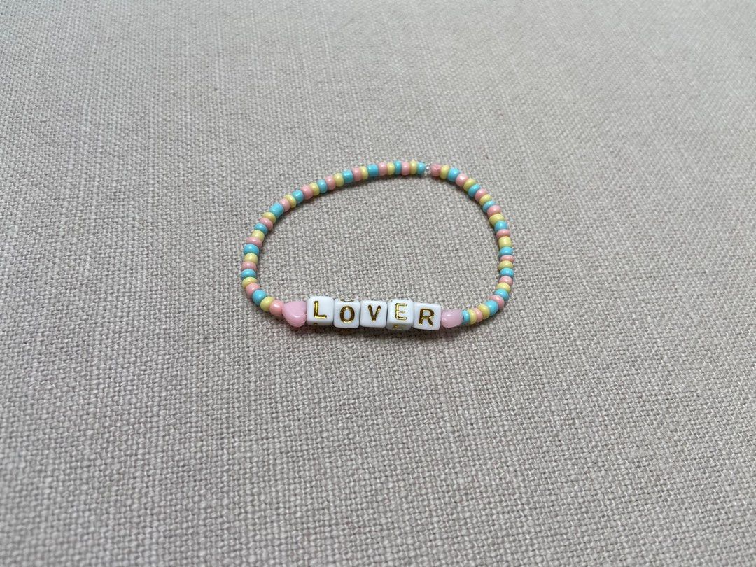 3 x Taylor Swift friendship bracelets (customisable), Women's Fashion ...
