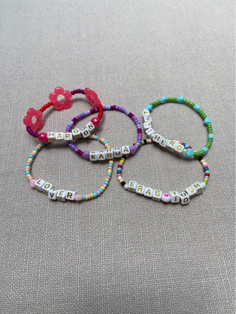 3 x Taylor Swift friendship bracelets (customisable), Women's Fashion ...