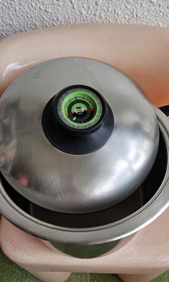 4.2 litre AMC pot, cooker, Furniture & Home Living, Kitchenware ...