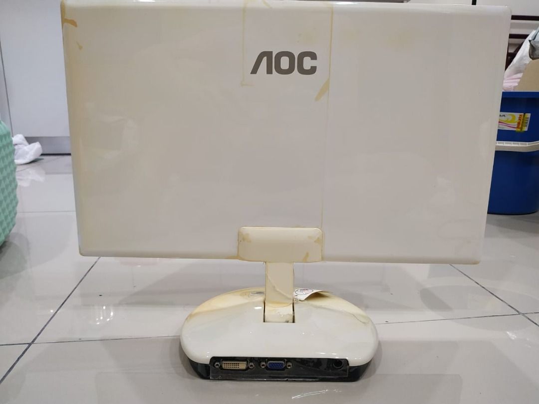 AOC LED Monitor e2043F, Computers & Tech, Parts & Accessories, Monitor ...