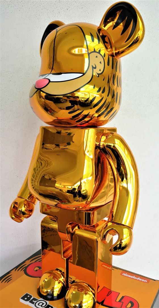 Bearbrick Garfield Gold Chrome 1000%, Hobbies & Toys, Collectibles ...