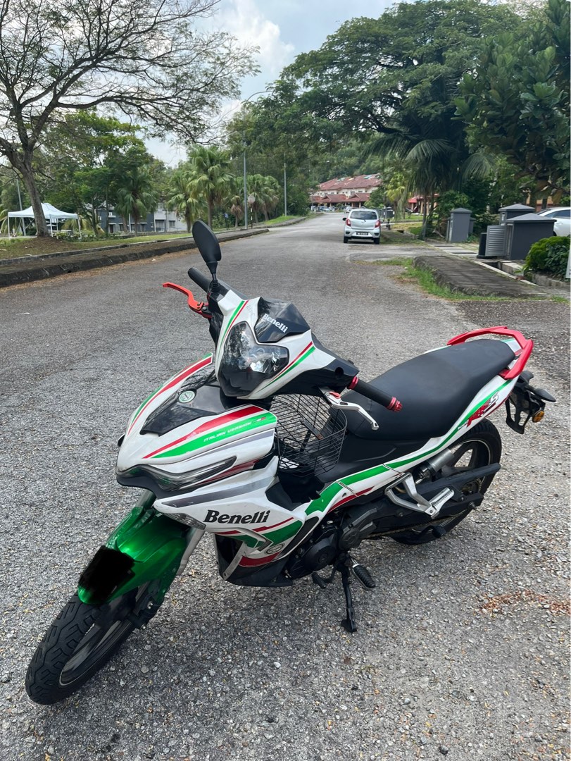 Benelli RFS 150i, Motorbikes on Carousell